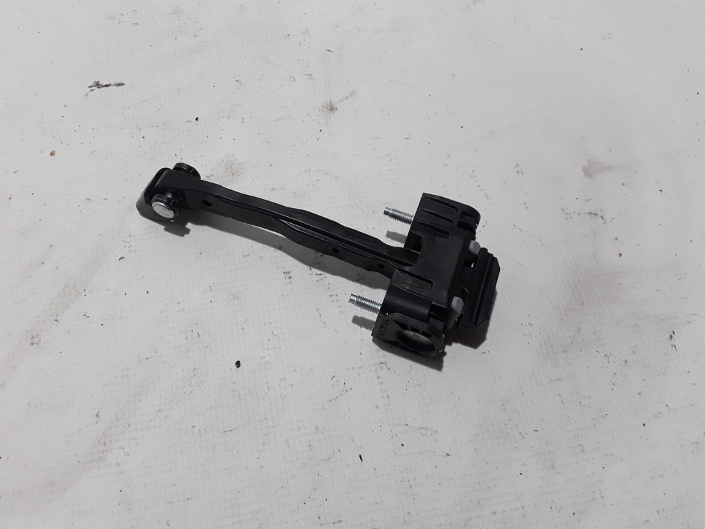 Used VOLVO XC90 Front door opening limiter 31395137