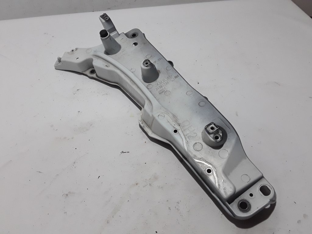 Used VOLVO XC90 Bracket for front wing 31391778