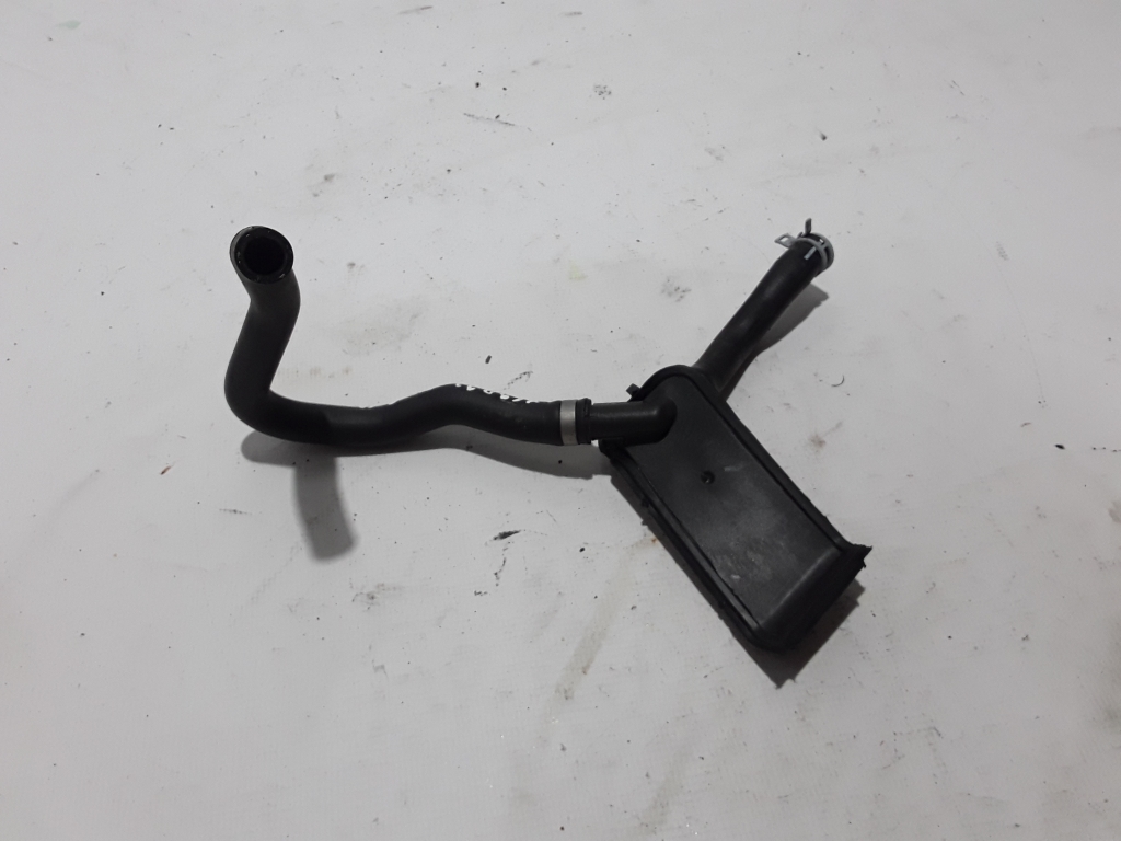 Used VOLVO XC90 Cooling radiator hose 31338712