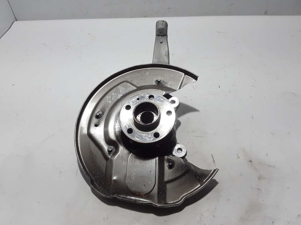 Used VOLVO XC90 Hub front 32298140