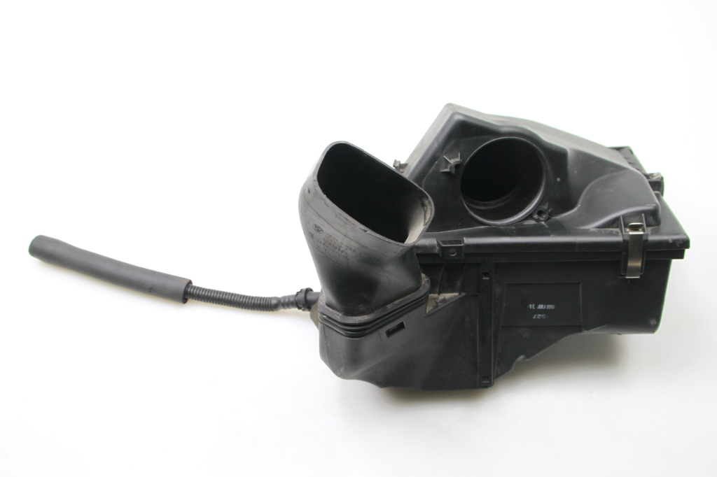 Used BMW X1 Air filter housing 8512599