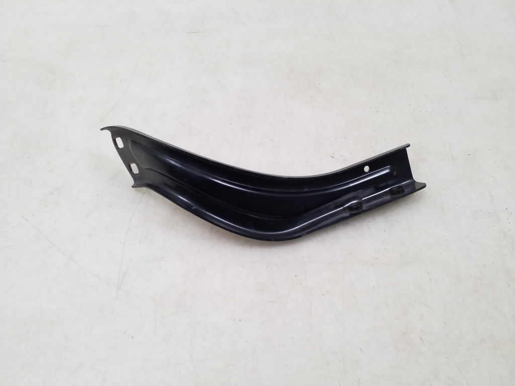 Used Mercedes Benz E-Class Other detail of the front frame A2126200185