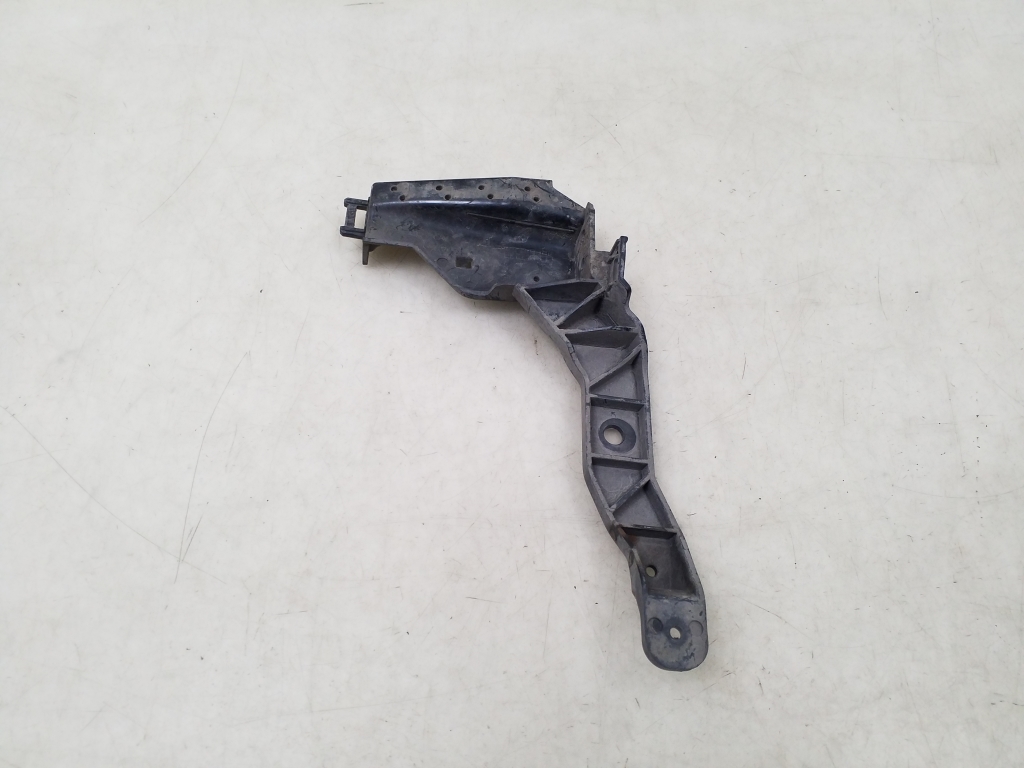 Used Mercedes Benz E-Class Rear bumper bracket A2138850114