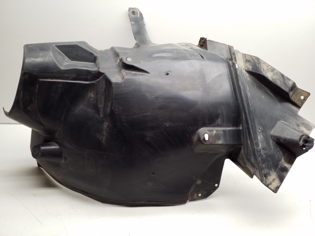 Used Mercedes Benz E-Class Front wing front A2076902430