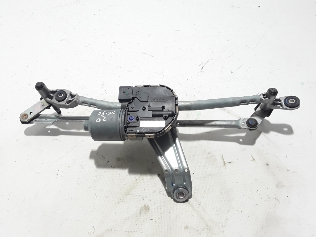 Used VOLVO XC90 Windshield wiper mechanism 31425981