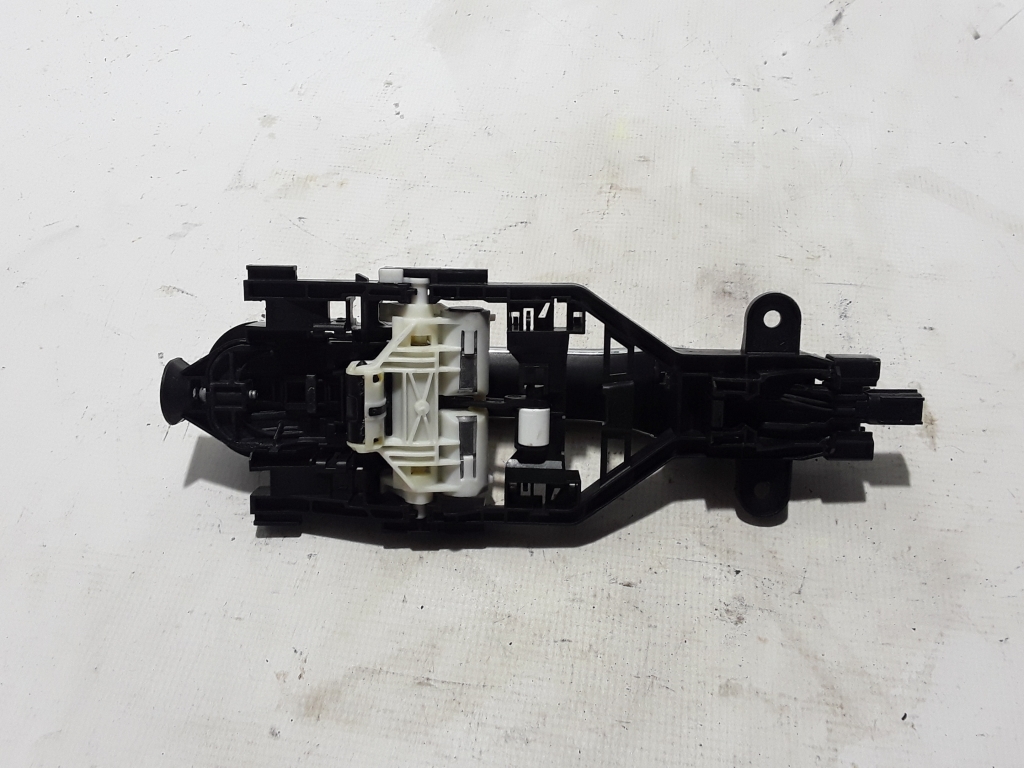 Used VOLVO XC90 Front door external opening handle and its details