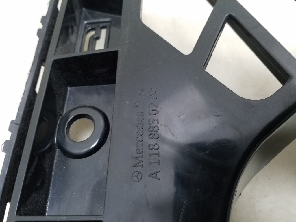 Used Mercedes Benz CLA-Class Rear bumper bracket A1188850200