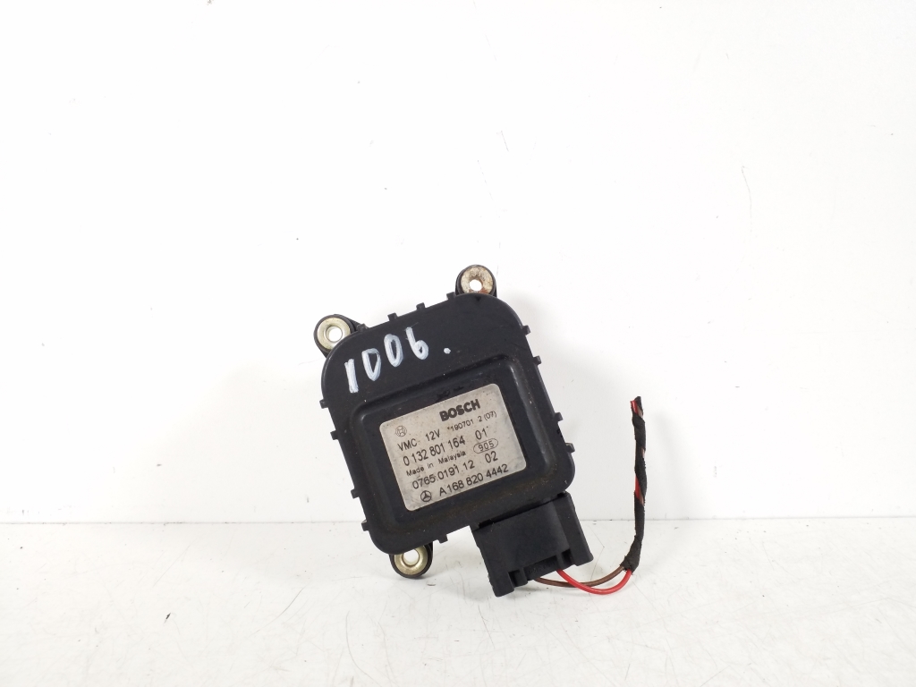 Used Mercedes Benz Vaneo Interior shoulder valve motor A1688204442