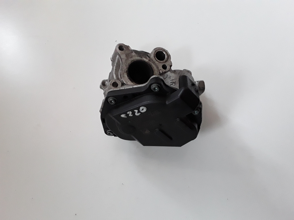 Used Mercedes Benz C-Class EGR valve A6511400160