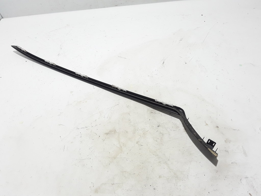Used VOLVO XC40 Windscreen strut outer 31448940