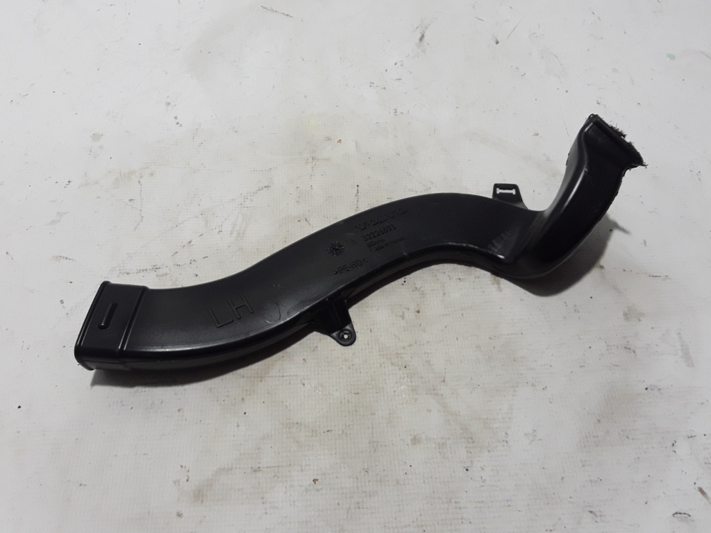 Used VOLVO XC40 Another detail of the cabin shoulder 32226893