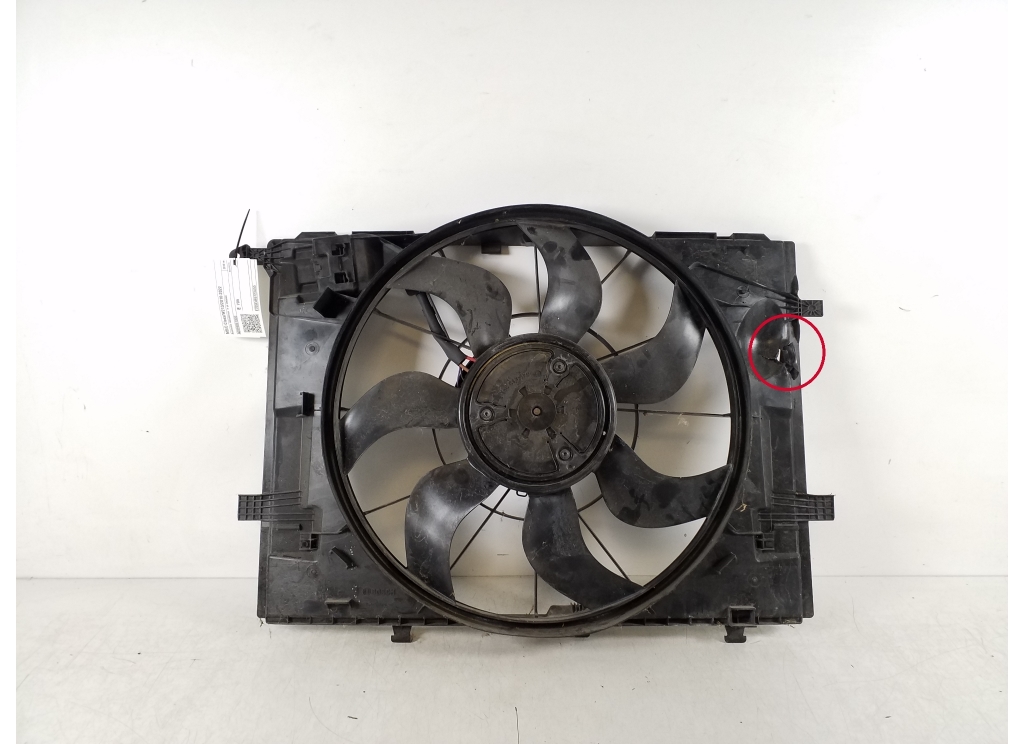 Used Mercedes Benz E-Class Cooling radiator and its parts A0999061800