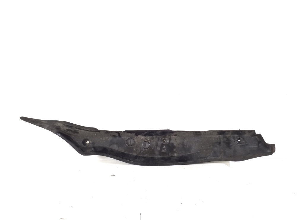 Used Mercedes Benz C-Class Other part of the front wing A2058890125