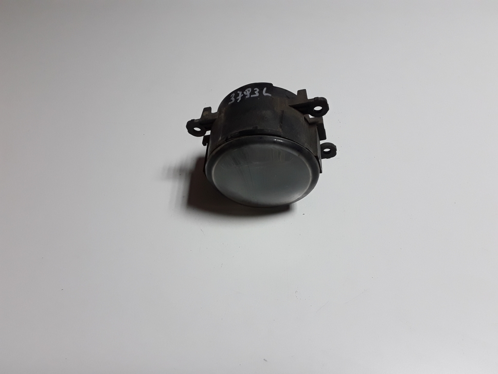 Used RENAULT Captur Front bumper fog lamp 261558707R