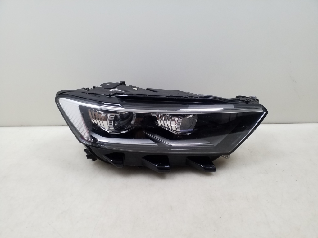 Used Volkswagen T-Roc Headlights 2GA941036K