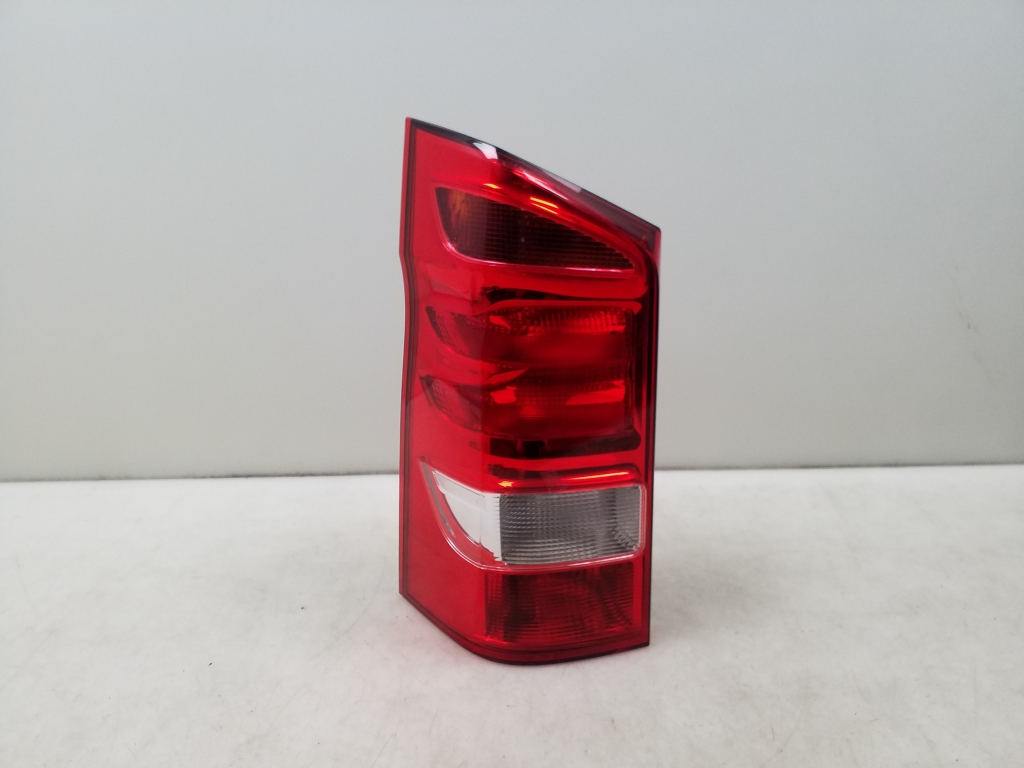 Used Mercedes Benz Vito Rear corner lamp A4478201164