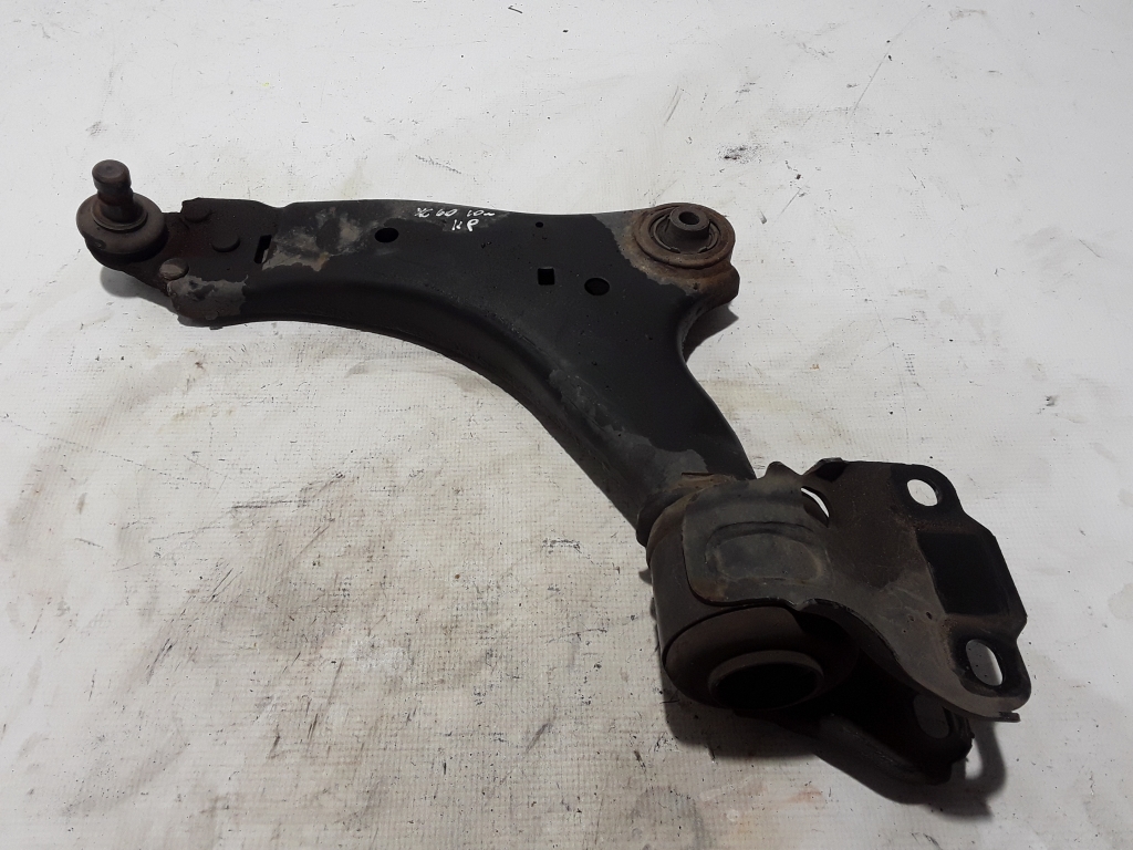 Used VOLVO XC60 Front lever 31277525