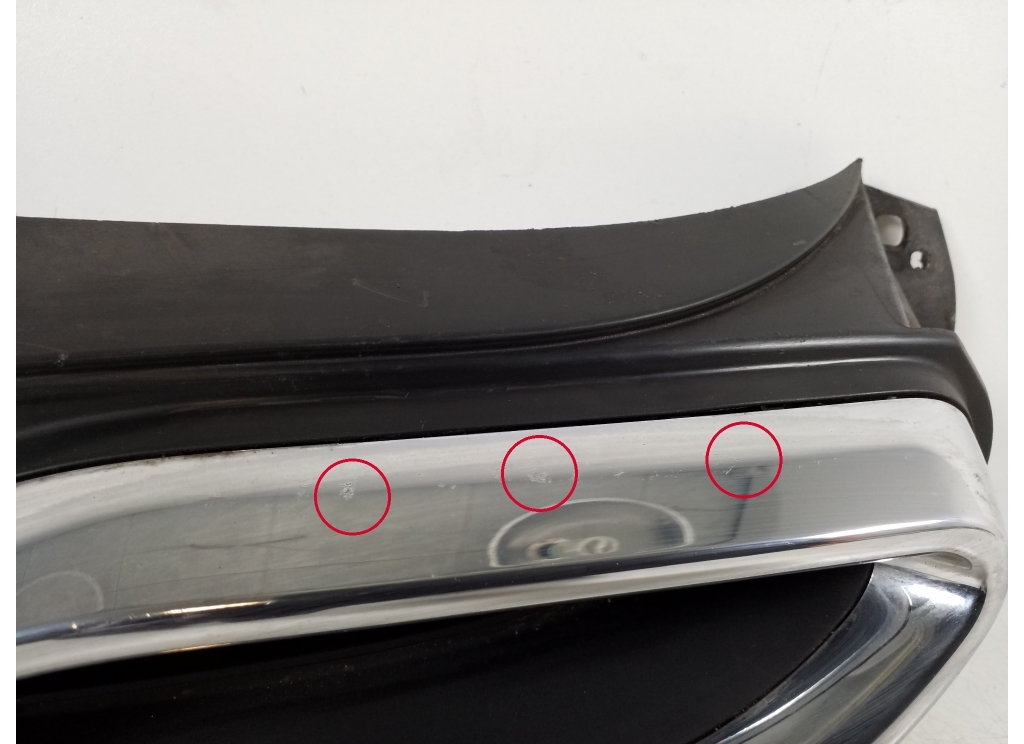 Used Mercedes Benz E-Class Rear bumper grille A2138853100