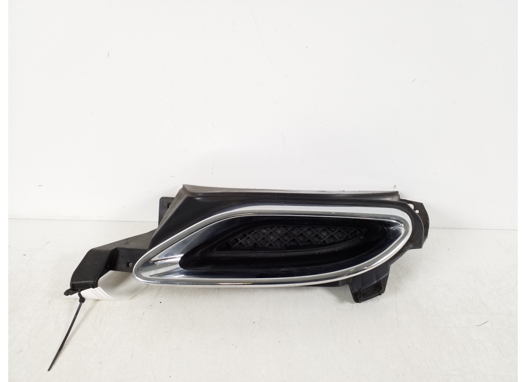 Used Mercedes Benz E-Class Rear bumper grille A2138853100