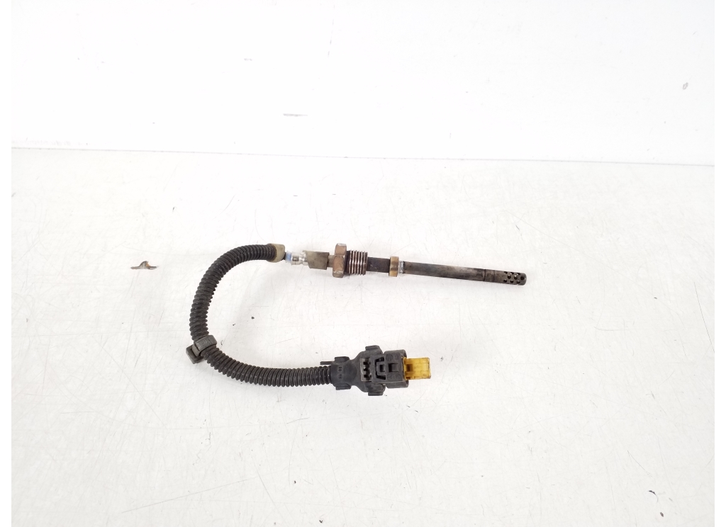 Used Mercedes Benz E-Class Muffler temperature sensor A0019050700