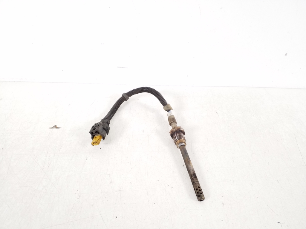 Used Mercedes Benz E-Class Muffler temperature sensor A0019050700