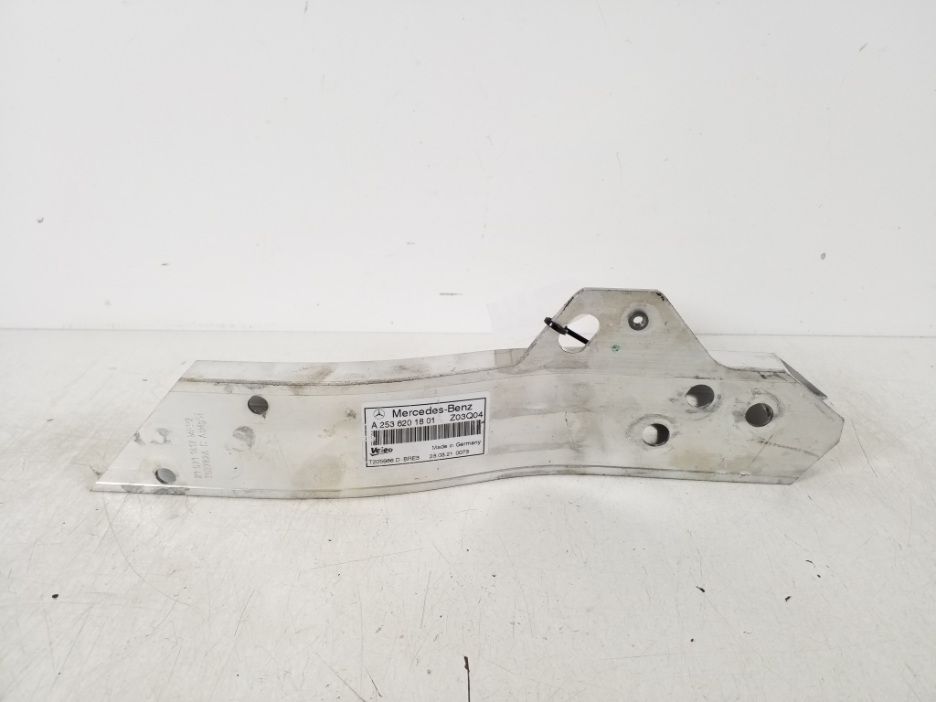 Used Mercedes Benz GLC-Class Other detail of the front frame A2536210400