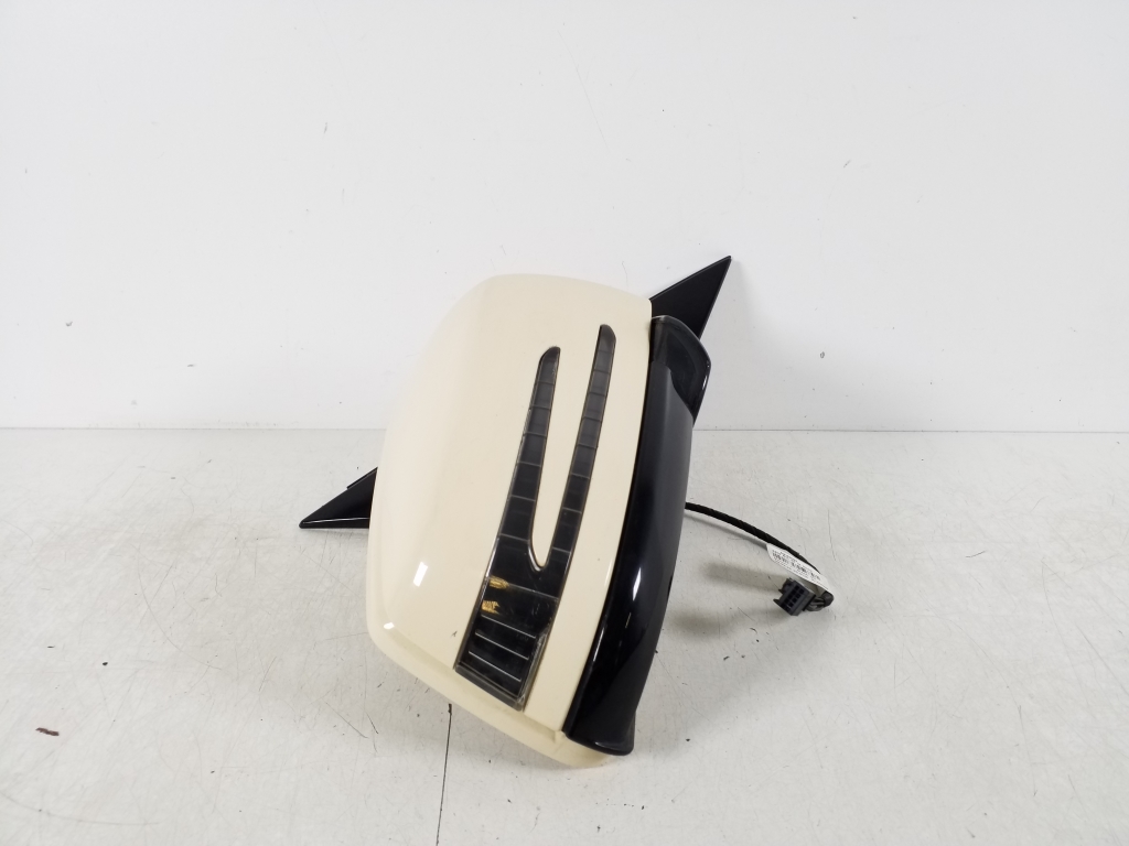 Used Mercedes Benz E-Class Side mirror and its details