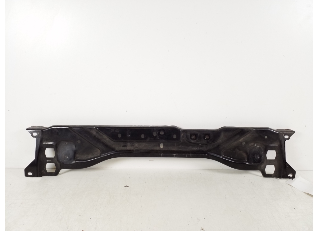 Used Mercedes Benz E-Class The middle part of the front frame A2126201100
