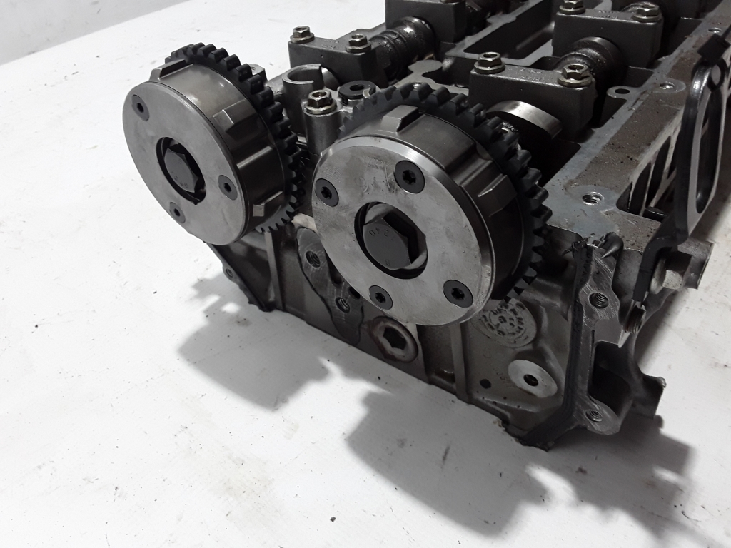 Used VOLVO XC60 Engine head 36001820