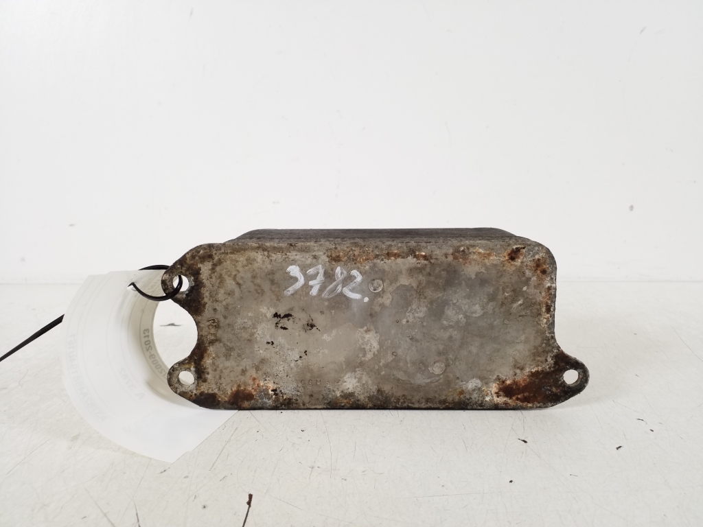 Used Mercedes Benz E-Class Oil cooler A0995001100