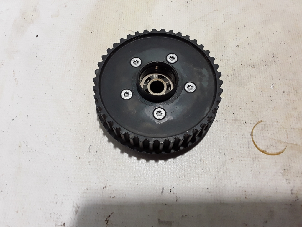 Naudotas VOLVO XC60 Skriemulys ant paskirstymo velenėlio 31375875