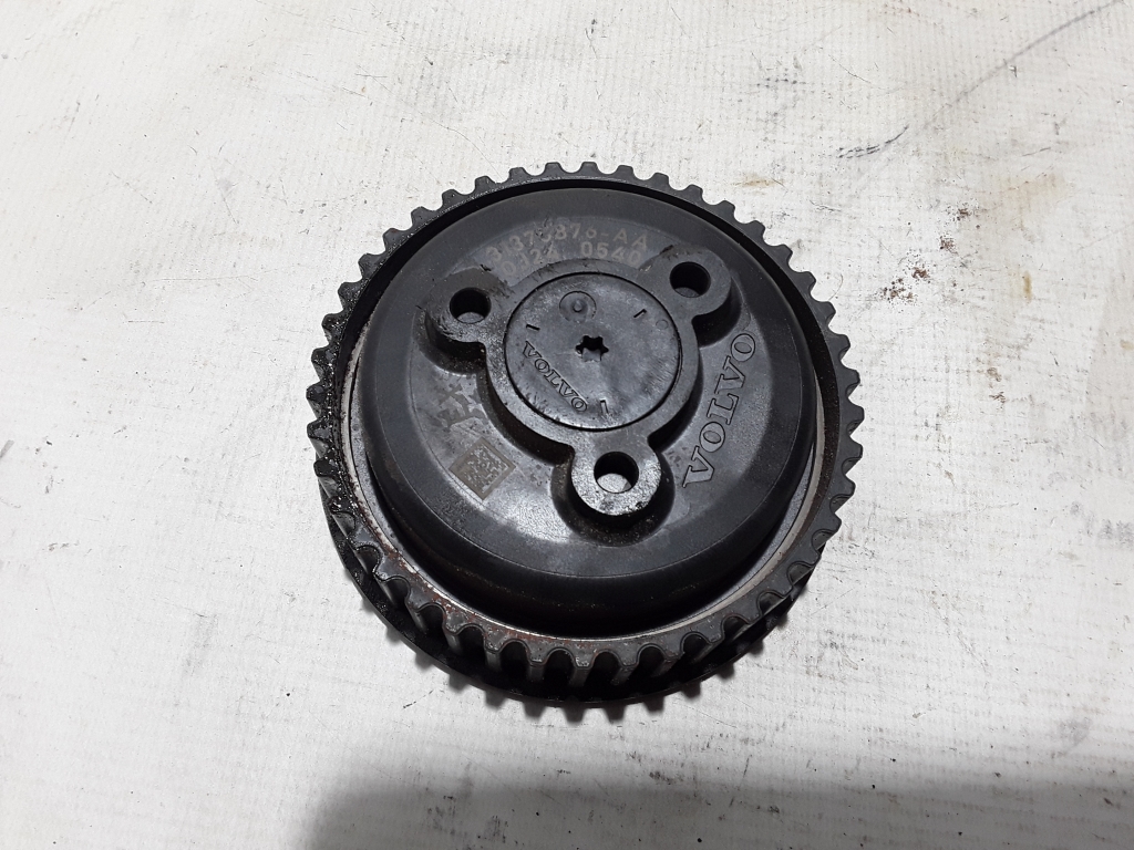 Used VOLVO XC60 Pulley on camshaft 31375876