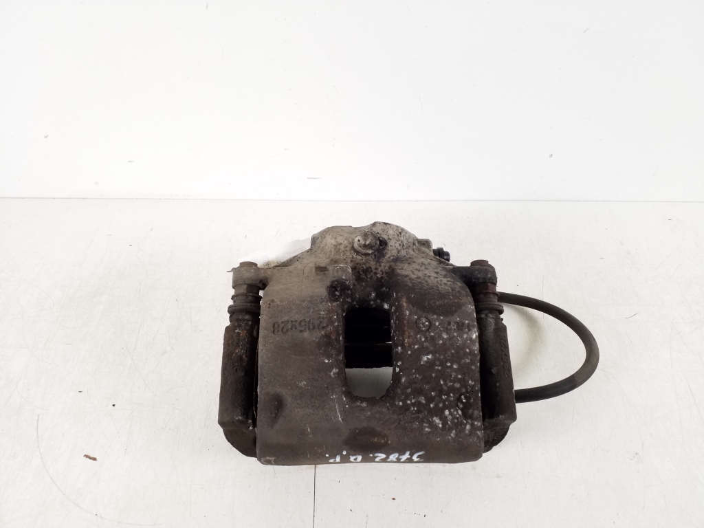 Used Mercedes Benz E-Class Front brake caliper A2044212481