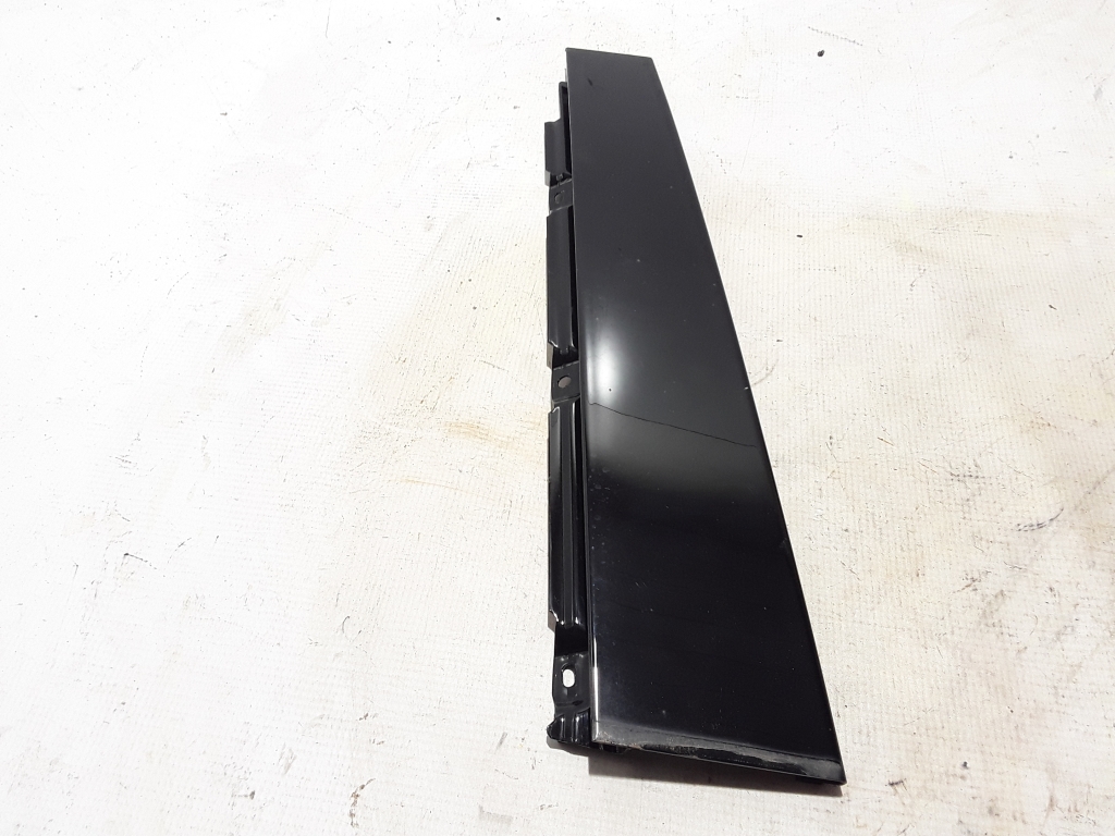 Used VOLVO XC90 Other detail of the rear side door 31688694