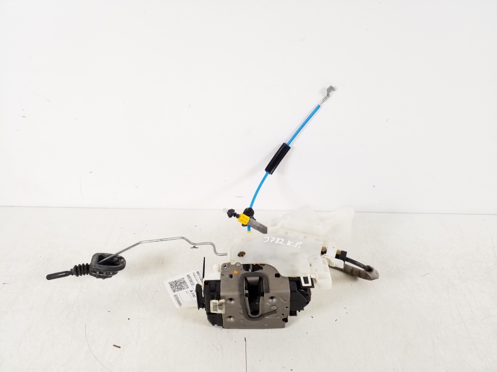 Used Mercedes Benz E-Class Front door lock A0997200135