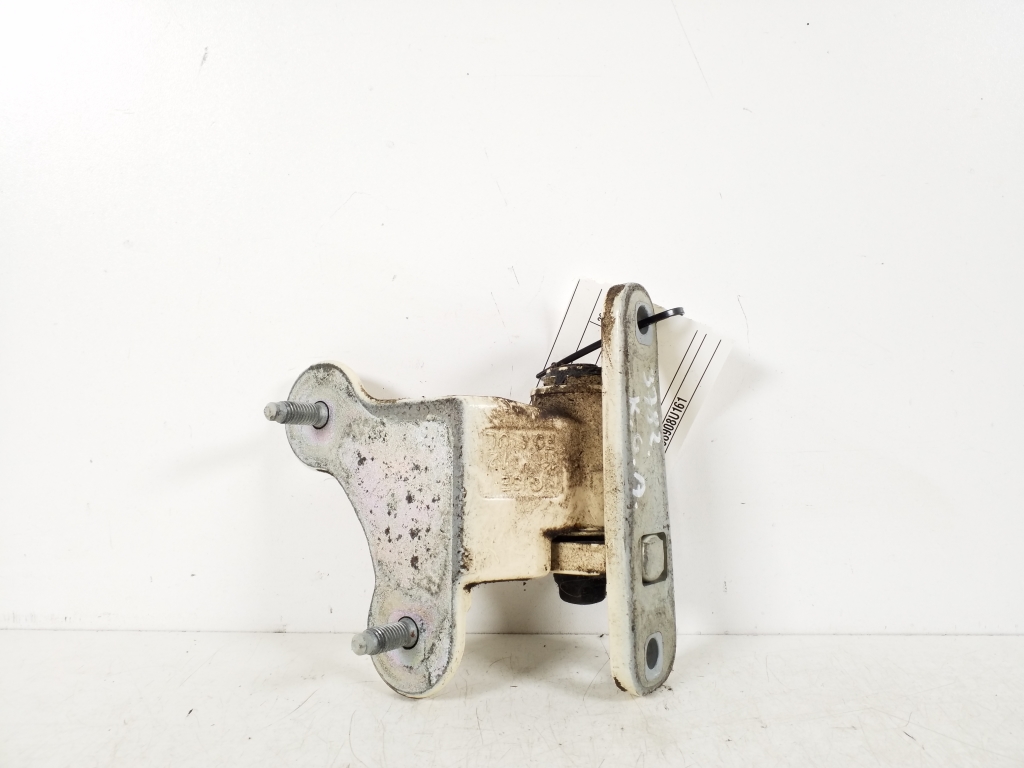 Used Mercedes Benz E-Class Rear side door hinge lower A2047301237