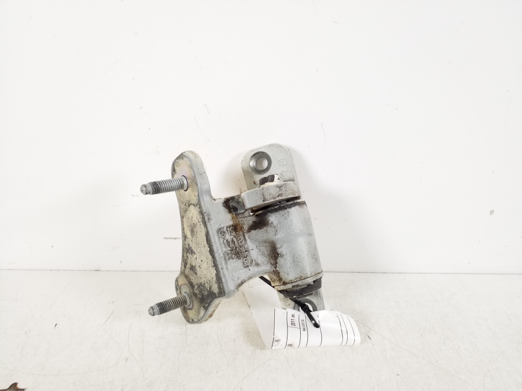 Used Mercedes Benz E-Class Front door lower hinge A2047201737