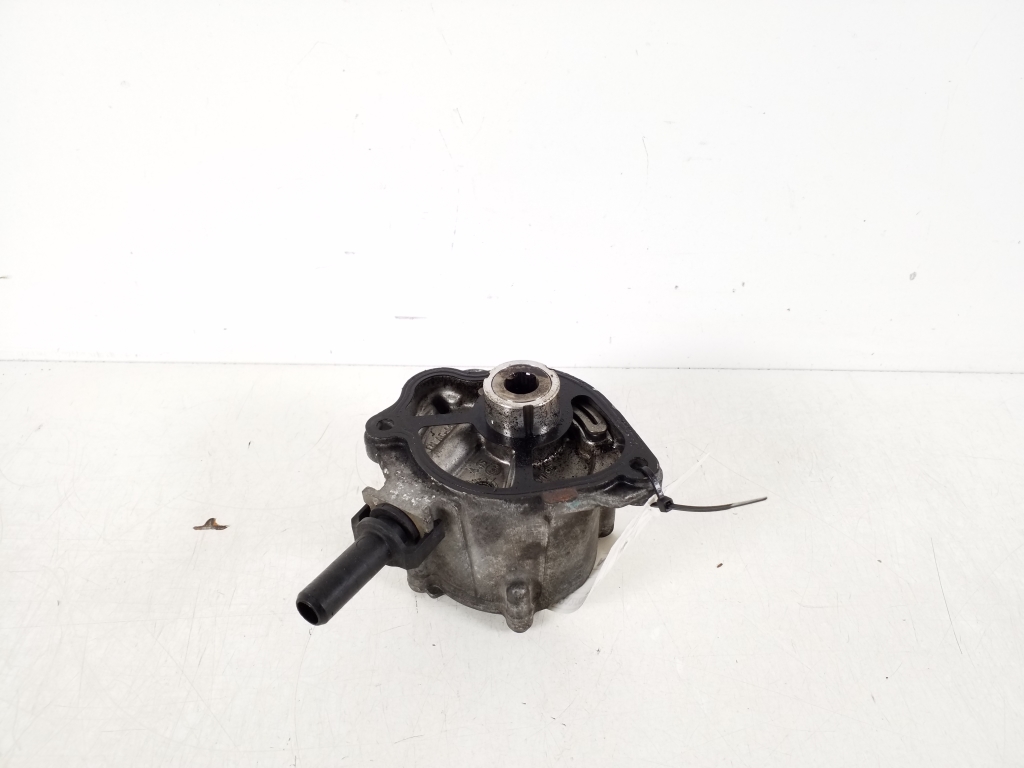 Naudotas Mercedes Benz E-Class Vakumo siurblys A6510900005