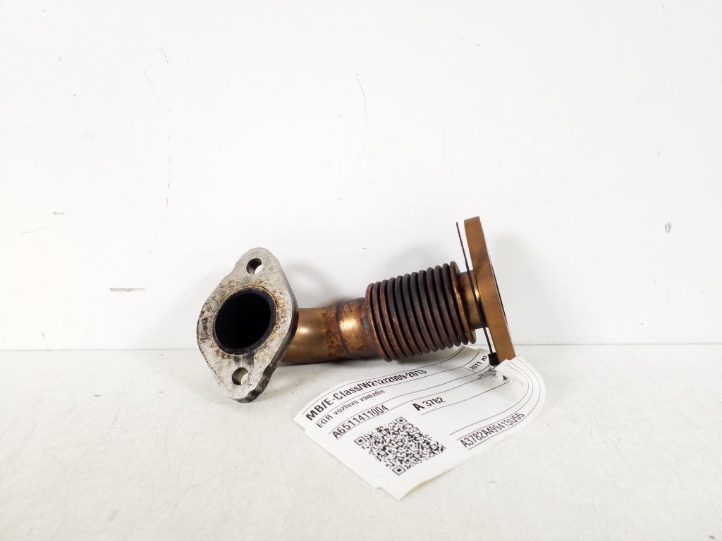 Used Mercedes Benz E-Class EGR valve pipe A6511411004