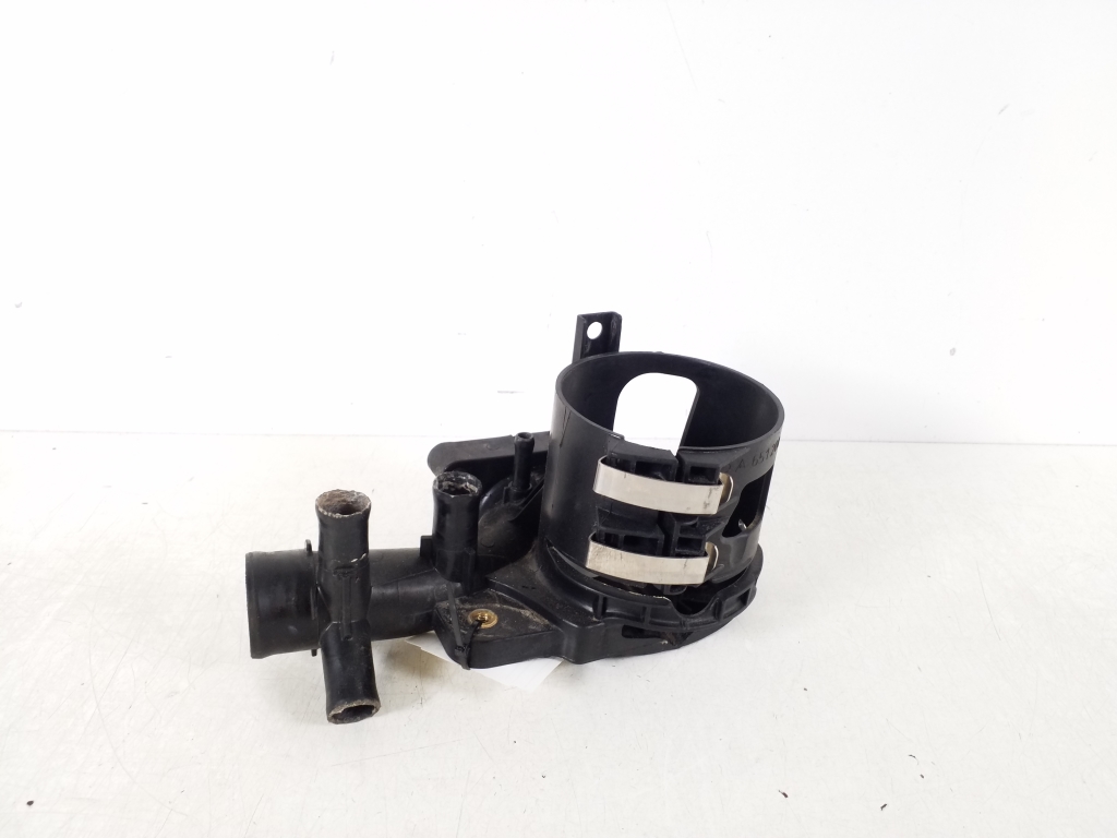 Used Mercedes Benz E-Class Fuel filter holder A6512003700