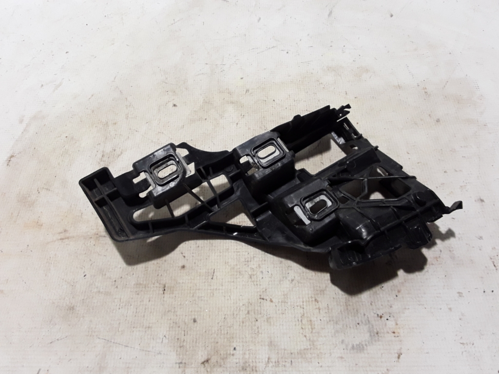 Used Mercedes Benz E-Class Rear bumper bracket A2138851665