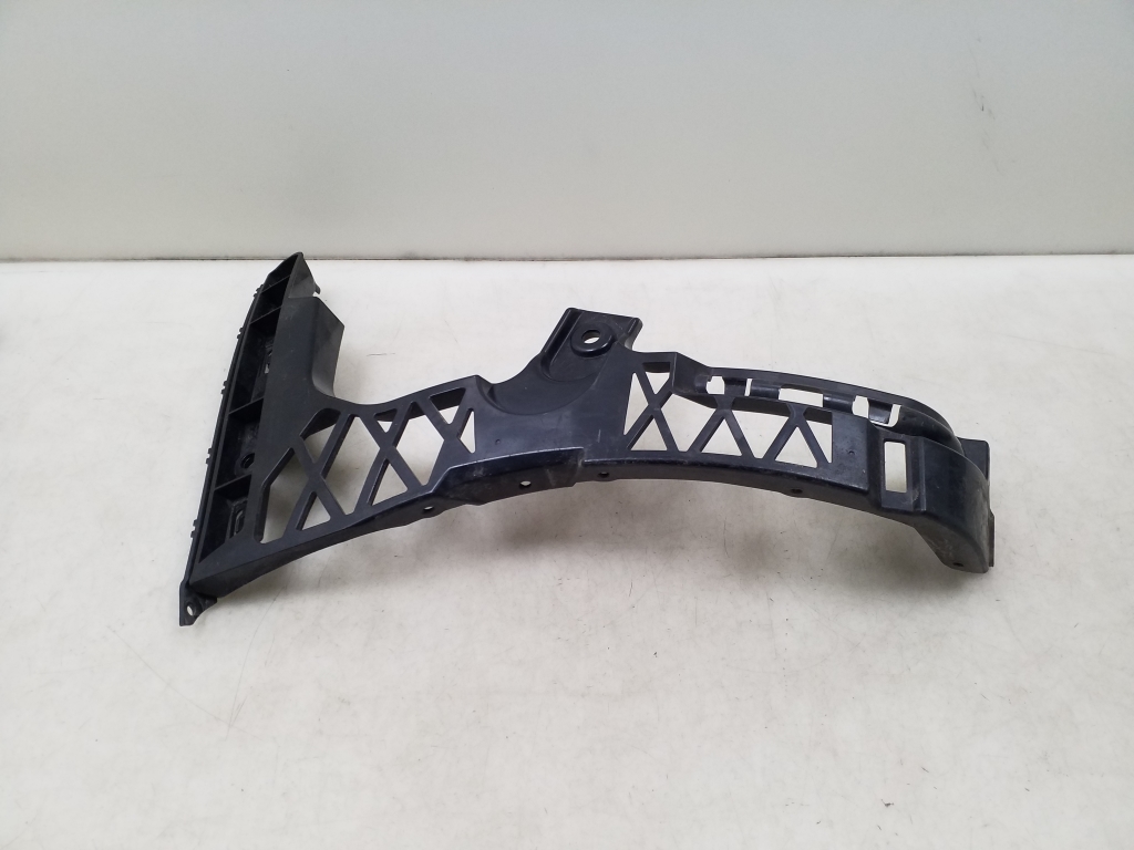 Used Mercedes Benz CLA-Class Rear bumper bracket A1188850100