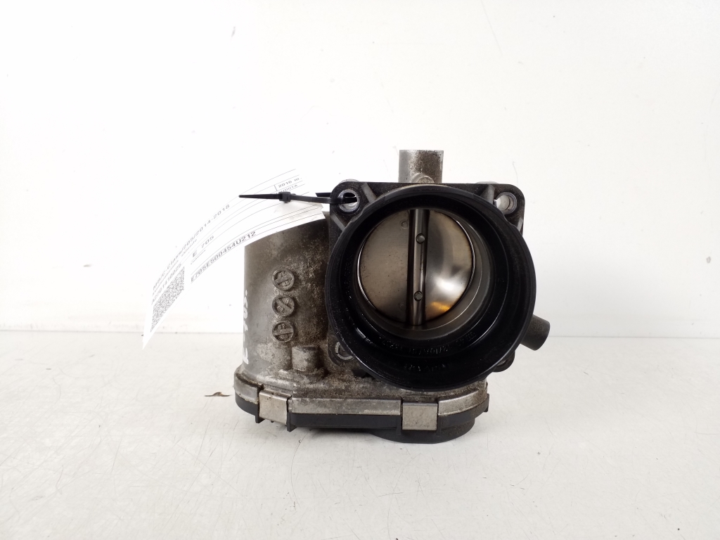 Used Mercedes Benz C-Class Accelerator valve A2701410025