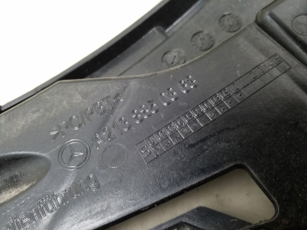 Used Mercedes Benz E-Class Rear bumper bracket A2138850363