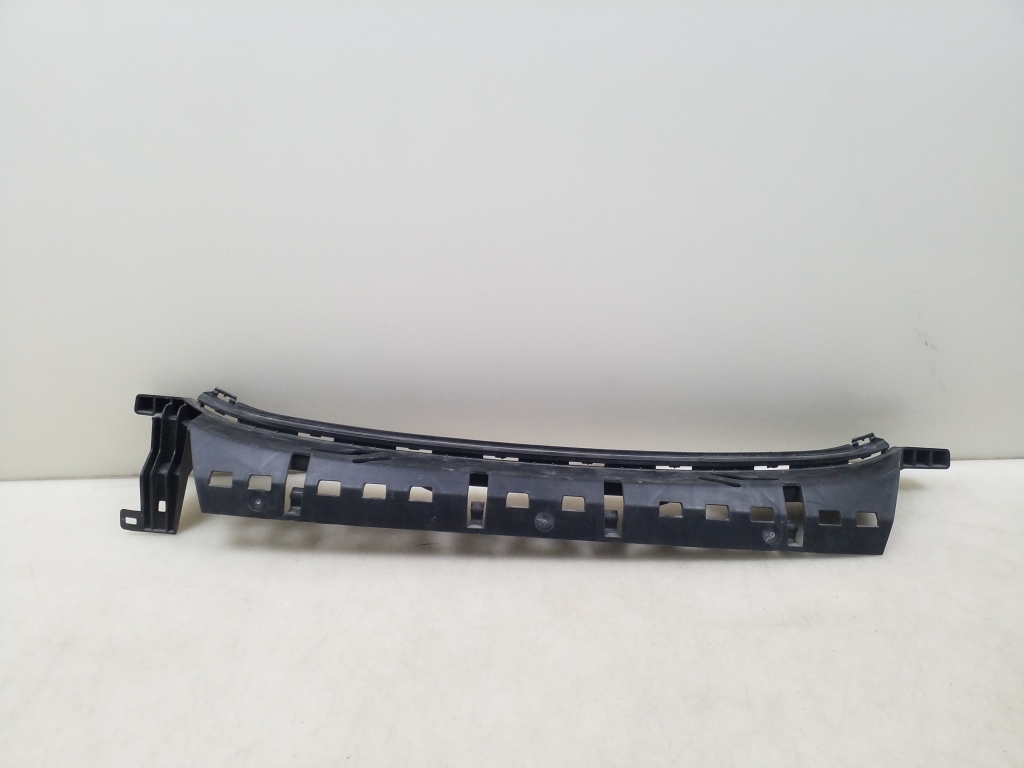 Naudotas Mercedes Benz E-Class Galinio bamperio vidinis rėmas A2138852304