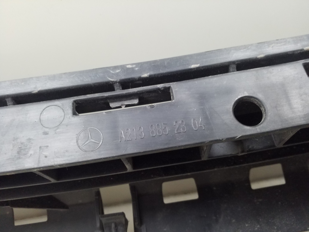 Naudotas Mercedes Benz E-Class Galinio bamperio vidinis rėmas A2138852304