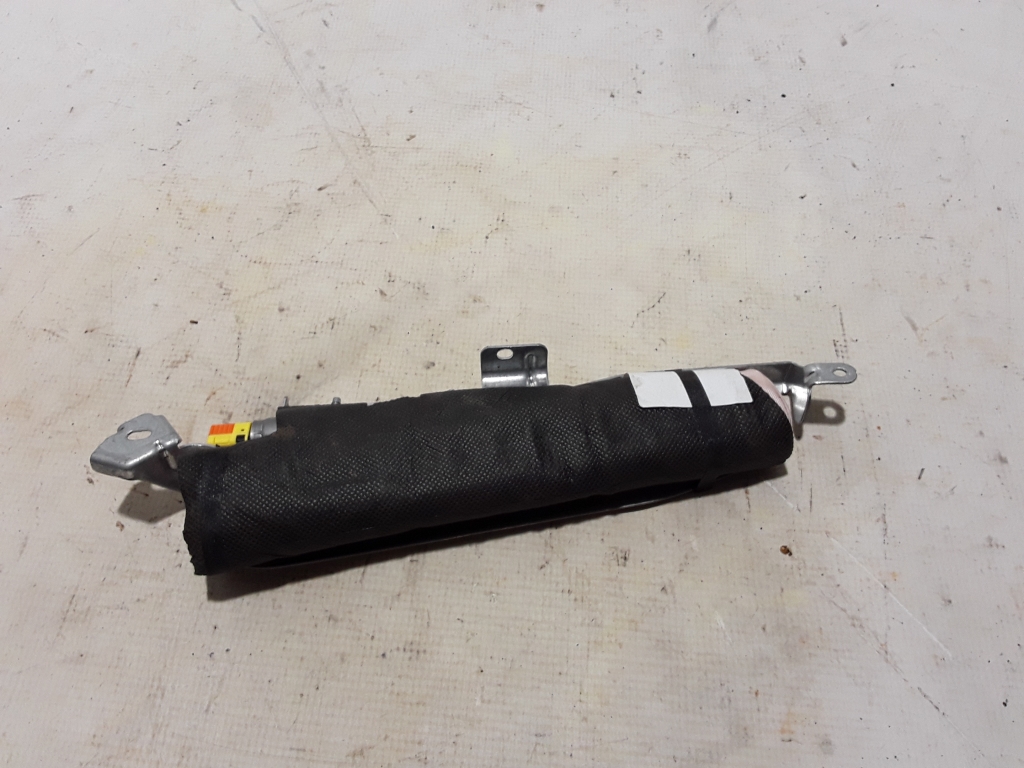 Used VOLVO XC60 Front seat airbag 31663458