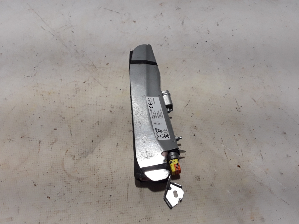 Used VOLVO XC60 Front seat airbag 31663458