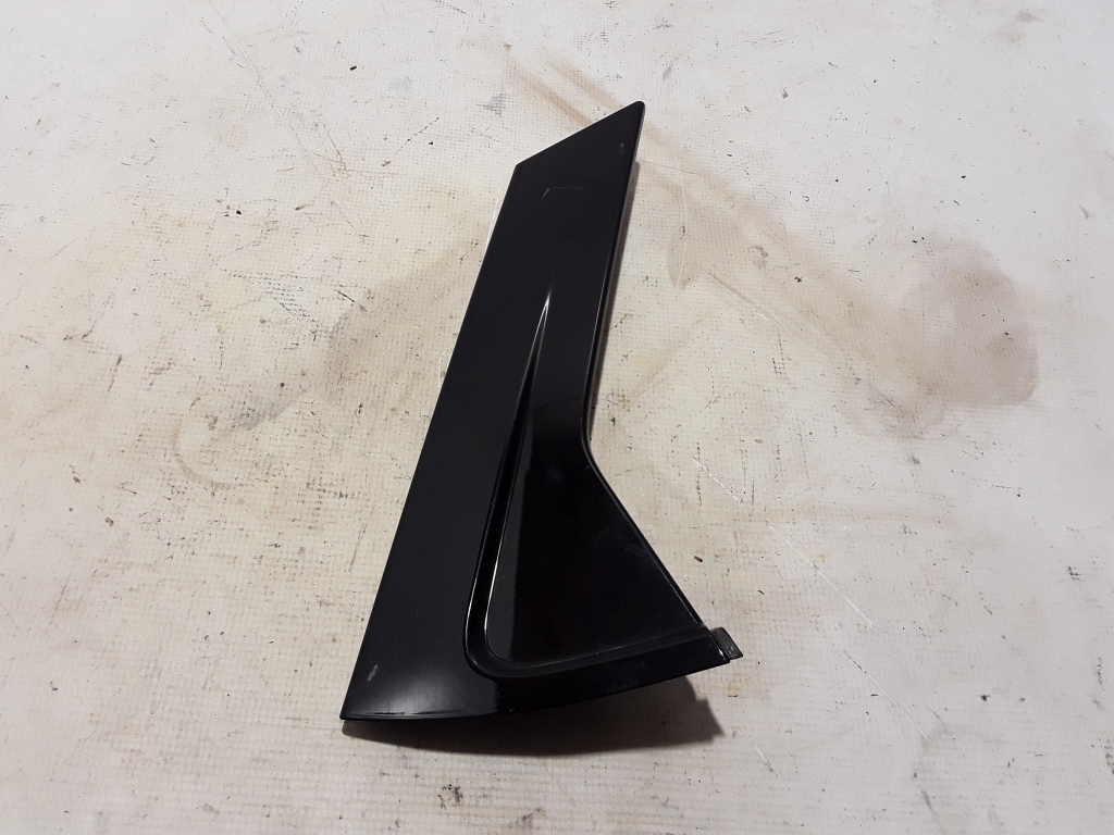 Used RENAULT Captur Rear side door strip to glass outer 822347058R