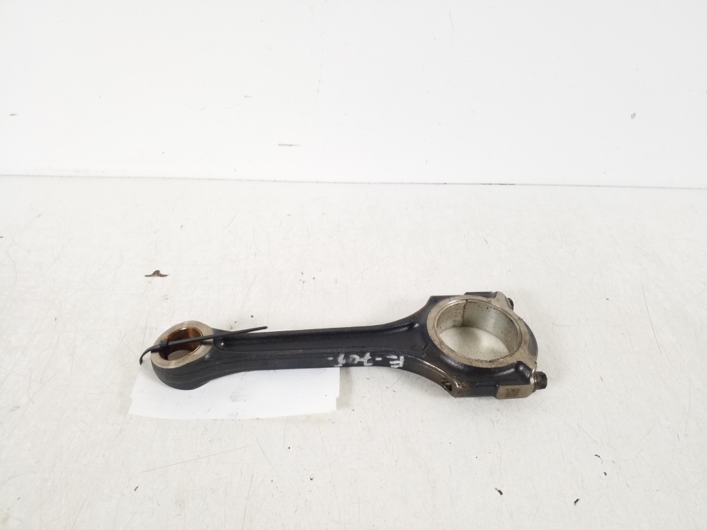 Used Mercedes Benz E-Class Connecting rod